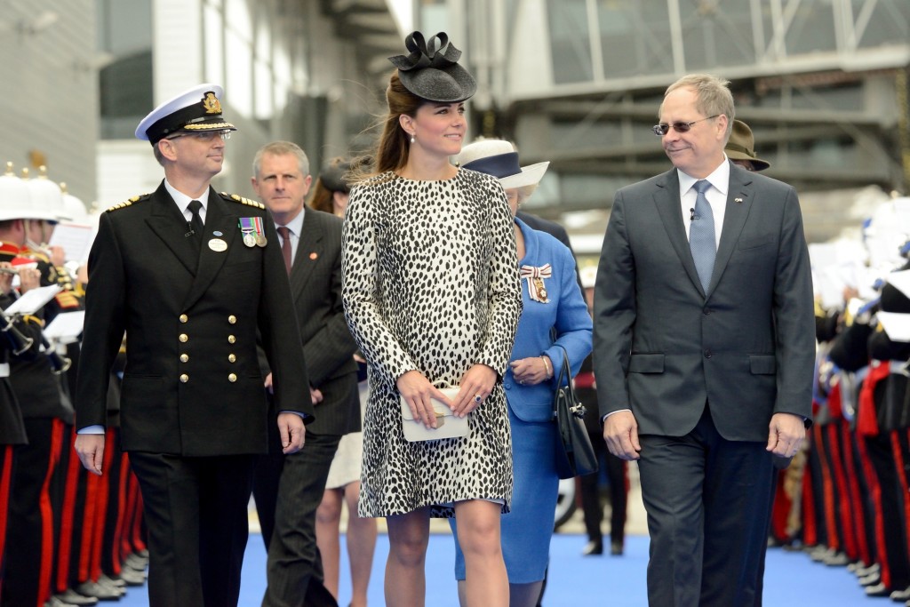Kate Surprises in Animal Print for Royal Princess Naming Ceremony ...