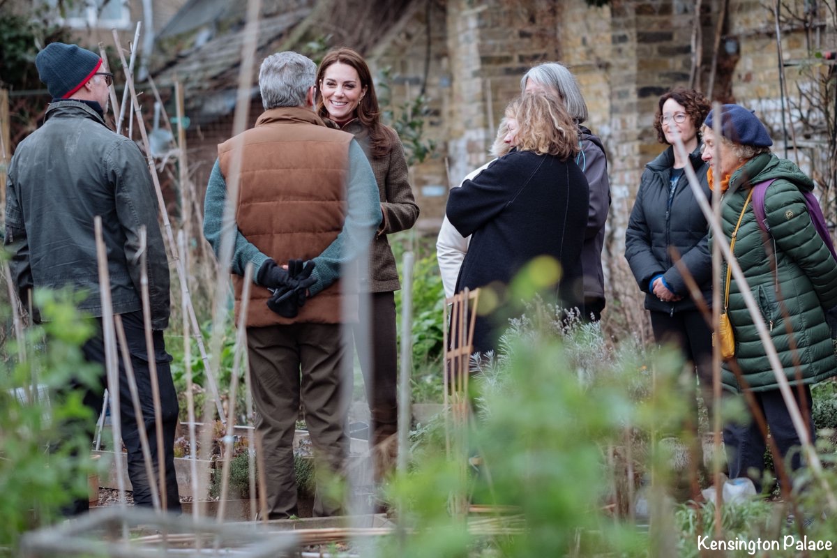 Kate in Dubarry and Chloé for Garden Visit & The Designing Duchess ...