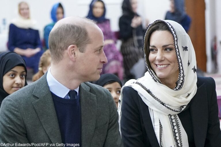 The Princess In Alexander McQueen and Catherine Walker for Muslim ...