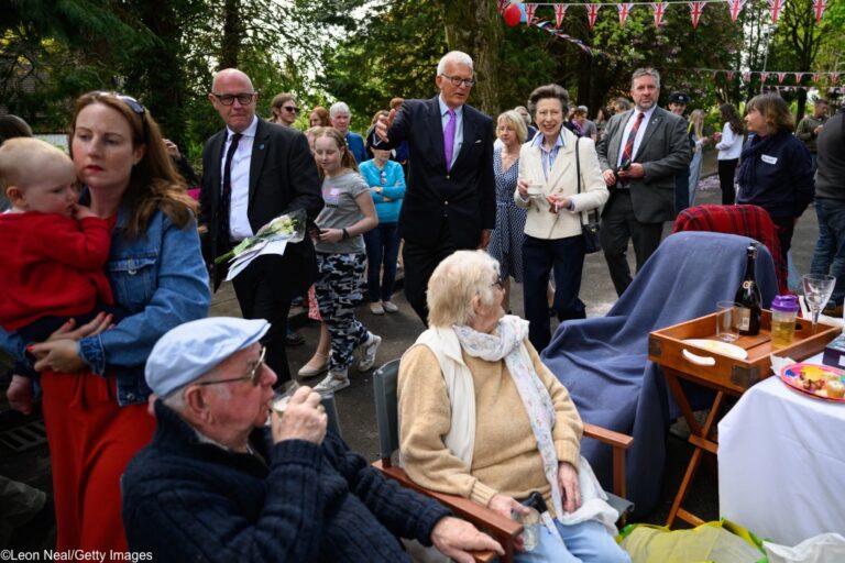 The Princess in Reiss and LK Bennett for Coronation Big Lunch – What ...