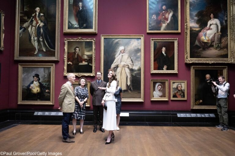 It’s Self-Portrait and Chanel for National Portrait Gallery Reopening ...