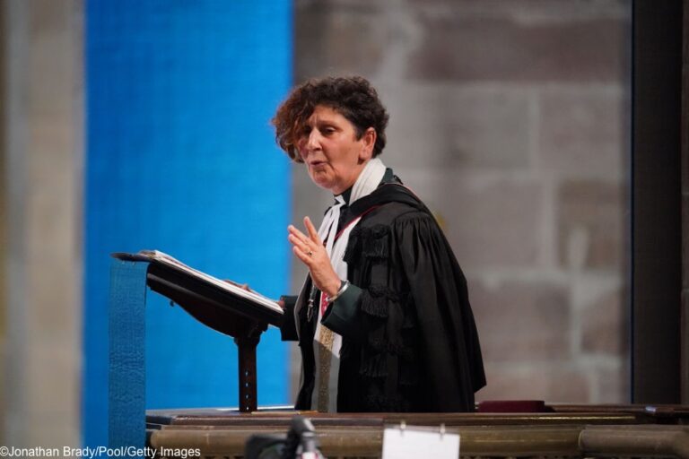 The Duchess of Rothesay in Saltire Blue for Scotland Service of ...