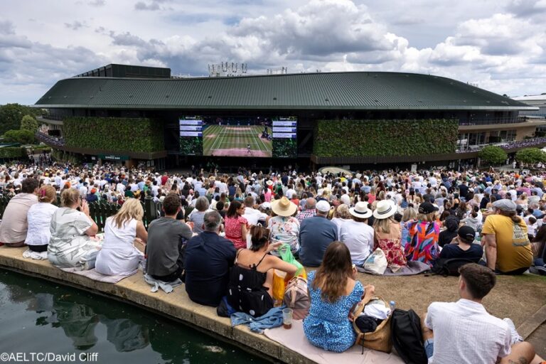 The Princess in Purple Safiyaa at Wimbledon with Princess Charlotte ...